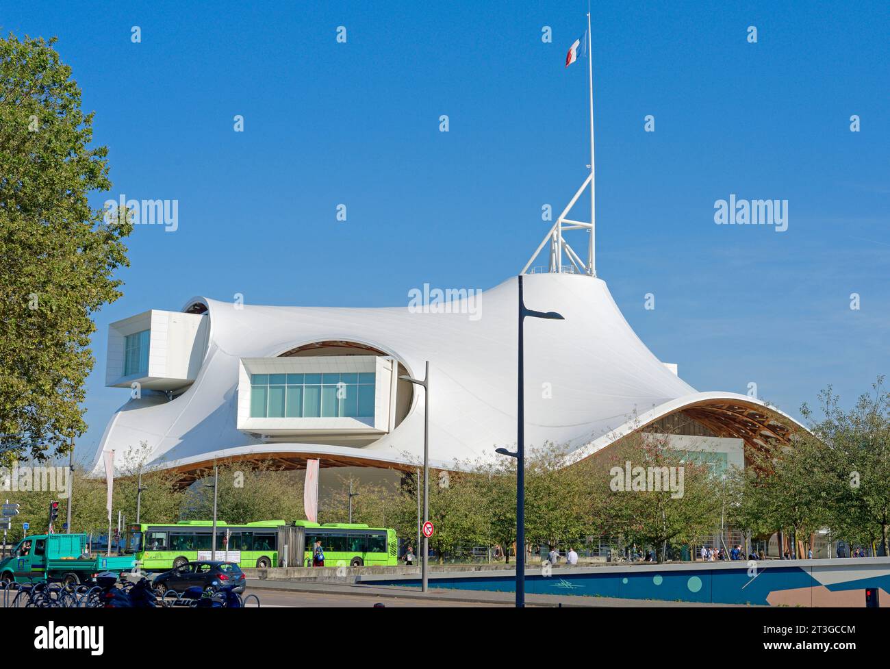 France, Moselle, Metz, Amphitheatre district, Centre Pompidou Metz, art ...