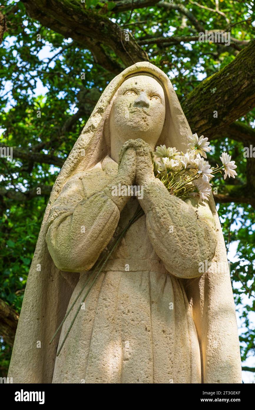 France, Manche, Cotentin, La Pernelle, statue inviting people to ...