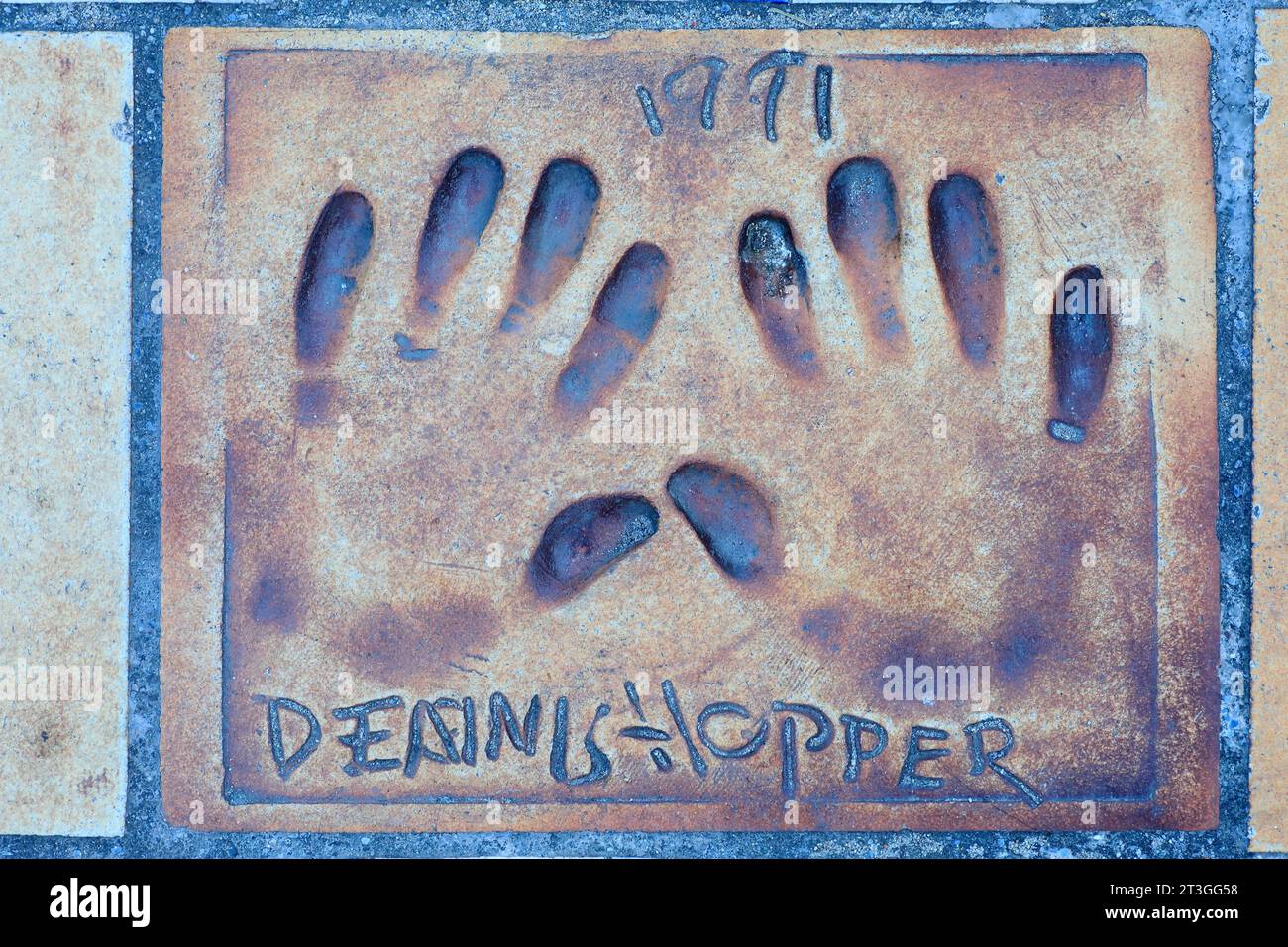 Hoppers hand hi-res stock photography and images - Alamy