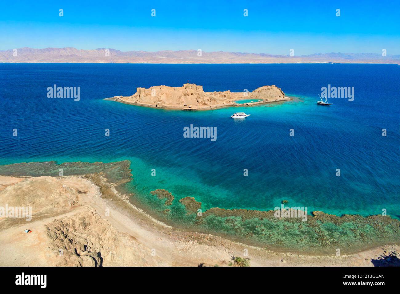 Egypt, governorate of South Sinaï, Taba, the Pharaoh's island or Coral island Stock Photo - Alamy