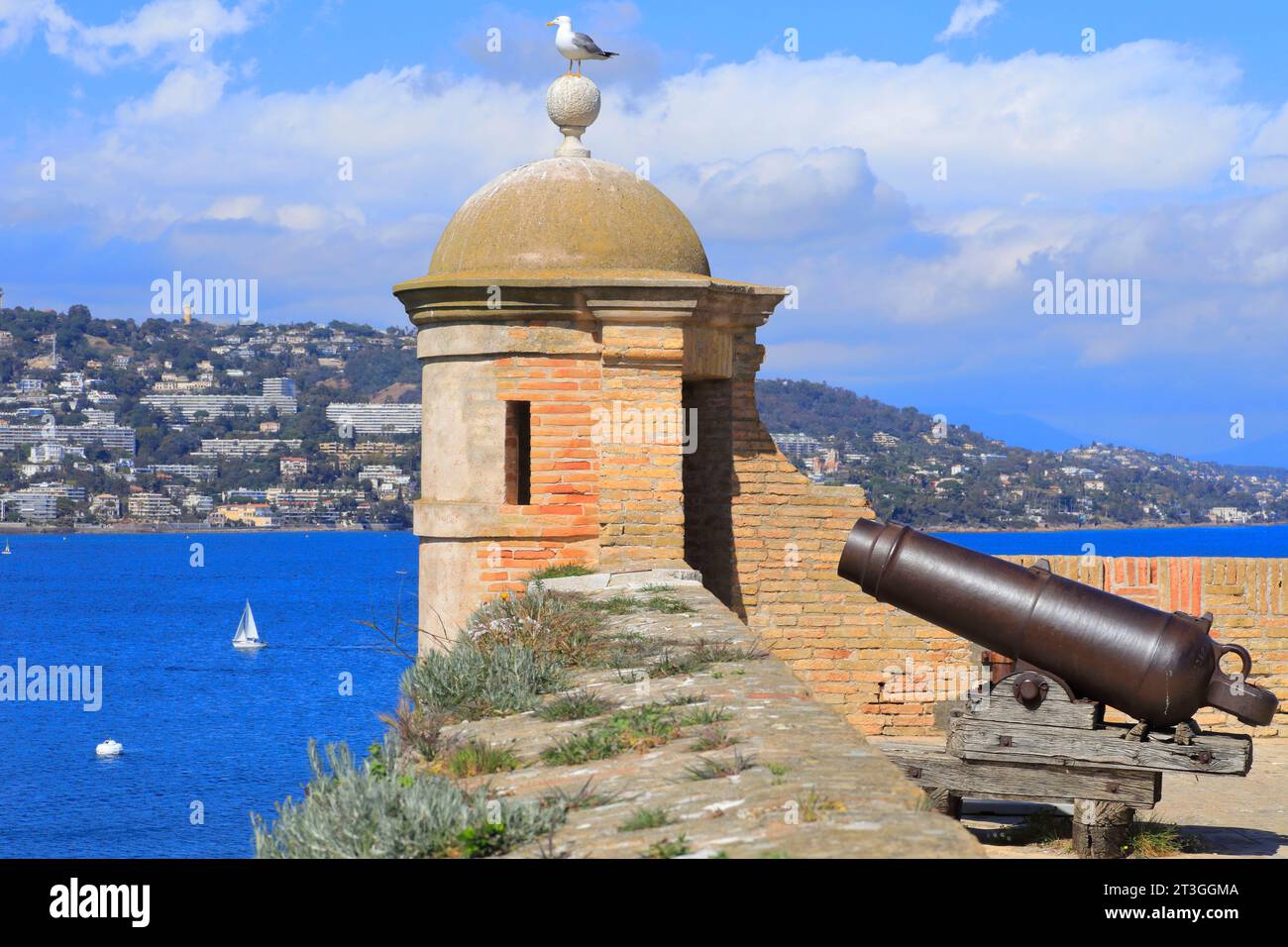 France, Alpes Maritimes, Cannes, Lerins islands, Sainte Marguerite island, gatehouse of the ...