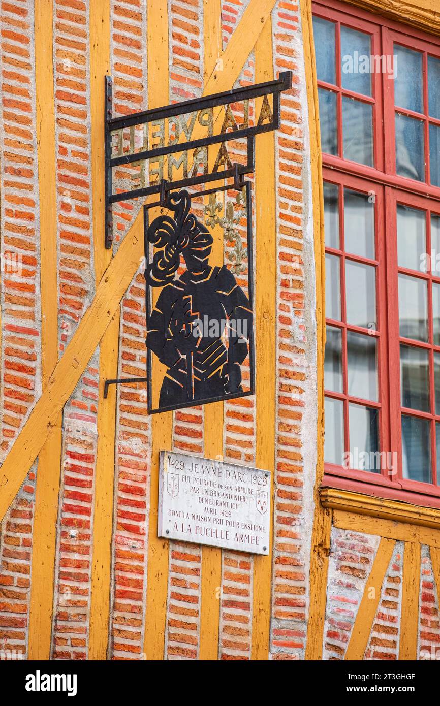 Armed maid house hi-res stock photography and images - Alamy