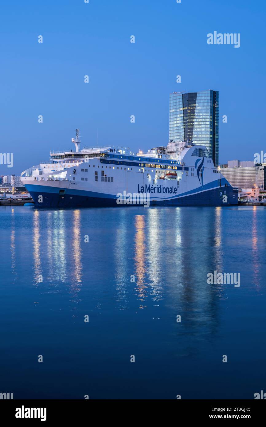 France, Bouches du Rhone, Marseille, Euromediterranee zone, Grand Port ...