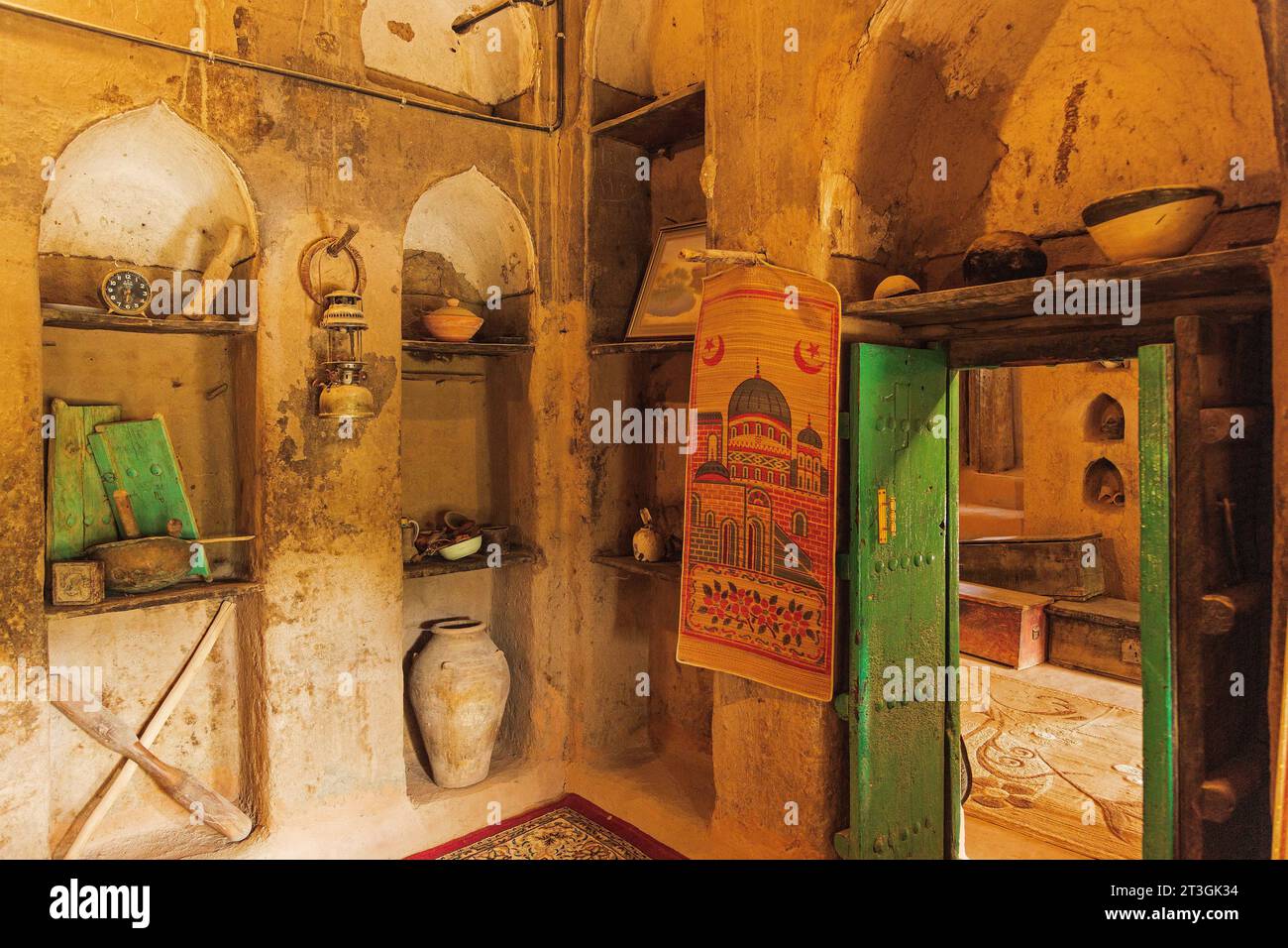 Sultanate of Oman, Al Hamra, old town, earthen heritage, traditional ...