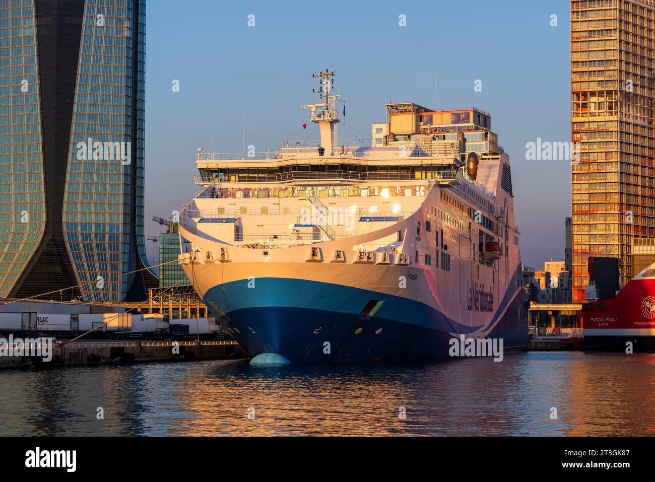 France, Bouches du Rhone, Marseille, Euromediterranee zone, Grand Port ...