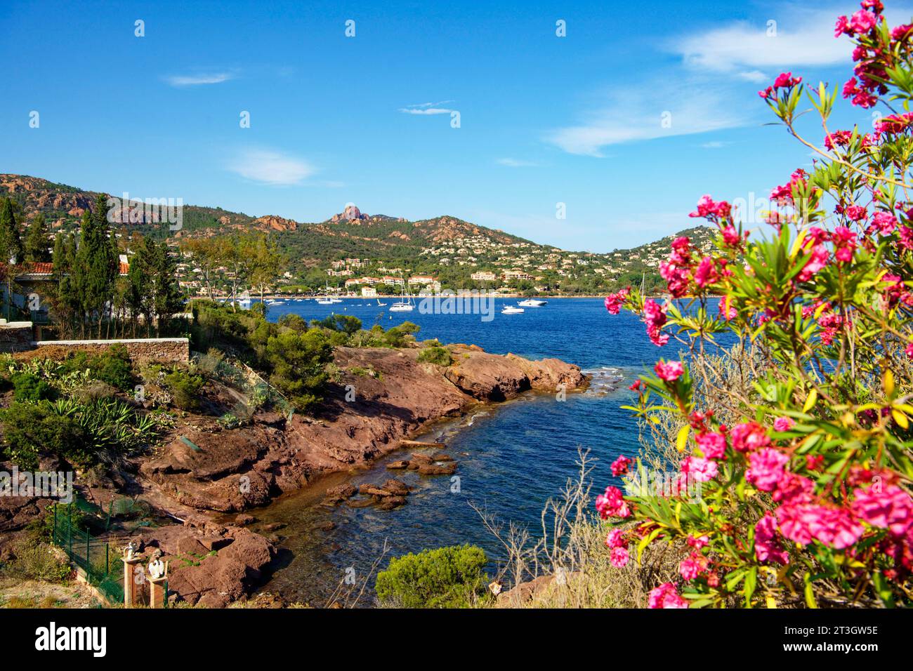 Esterel corniche esterel cliff road hi-res stock photography and images ...
