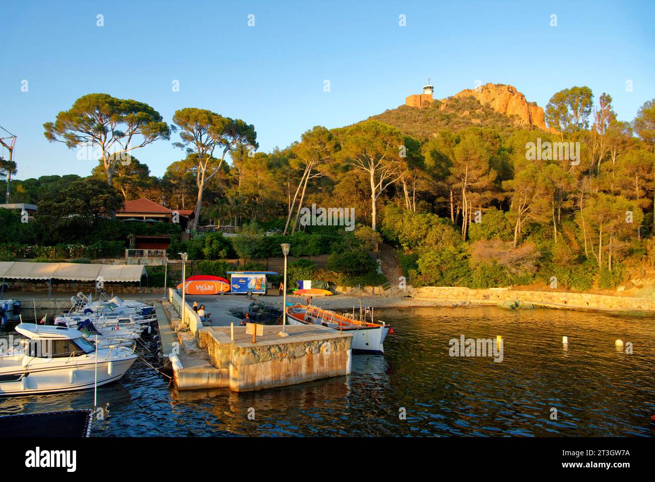 France, Var, Saint Raphael, Dramont, Massif de l'Esterel (Esterel ...
