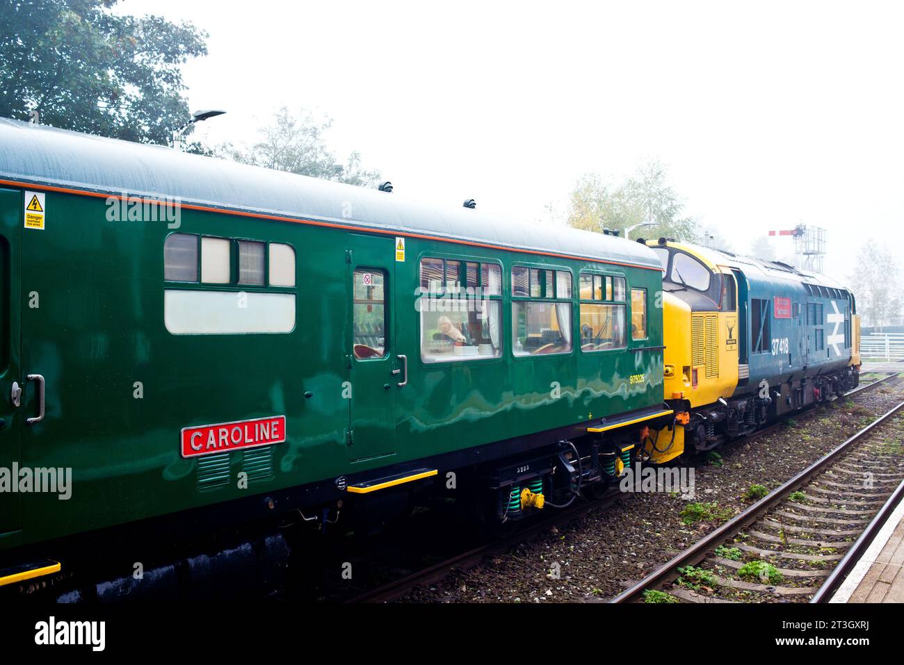 Class 37418 and Inspection saloon Caroline at Poppleton, North ...