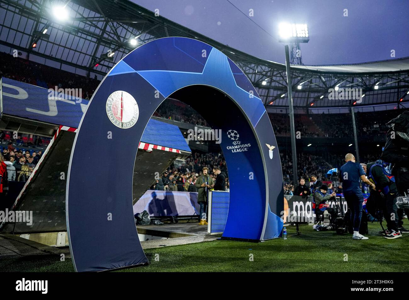 Rotterdam, The Netherlands. 25th Oct, 2023. Rotterdam - De Boog during ...