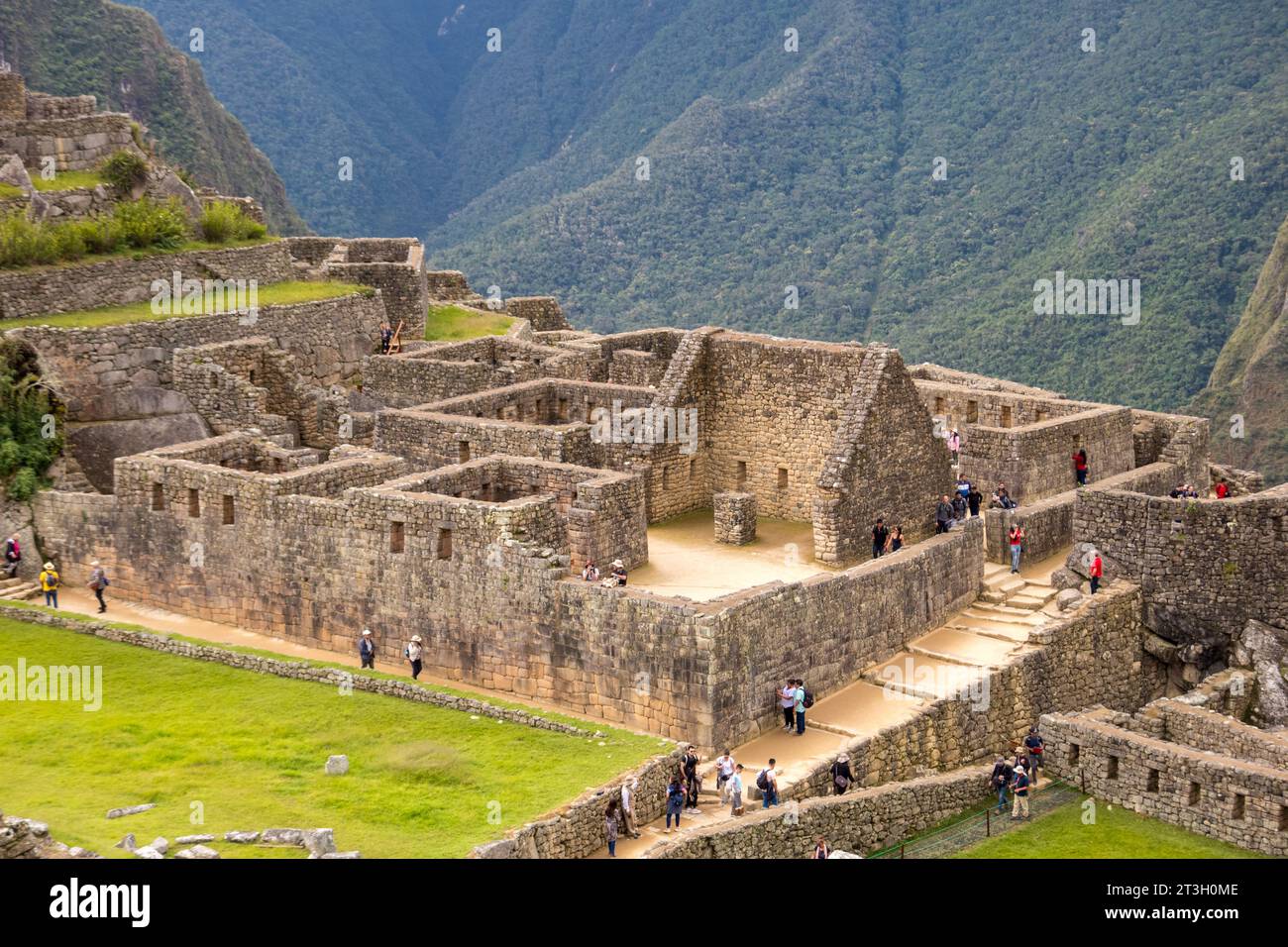 The condor temple Machu Picchu Stock Photo - Alamy