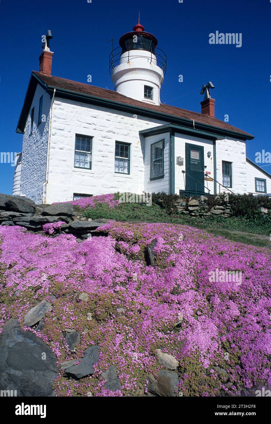 Battery point lighthouse and museum hi-res stock photography and images ...