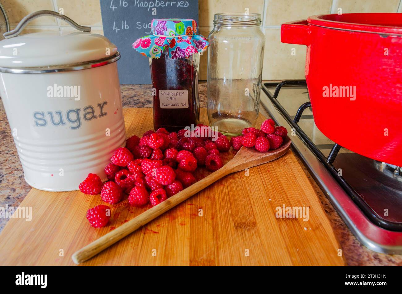 Jam making kitchen equipment hi-res stock photography and images - Alamy