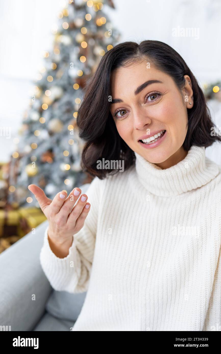 Vertical video close up remote hi-res stock photography and images - Alamy