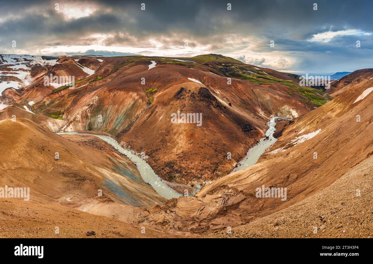 Landscape of Kerlingarfjoll volcanic mountain range on geothermal area ...