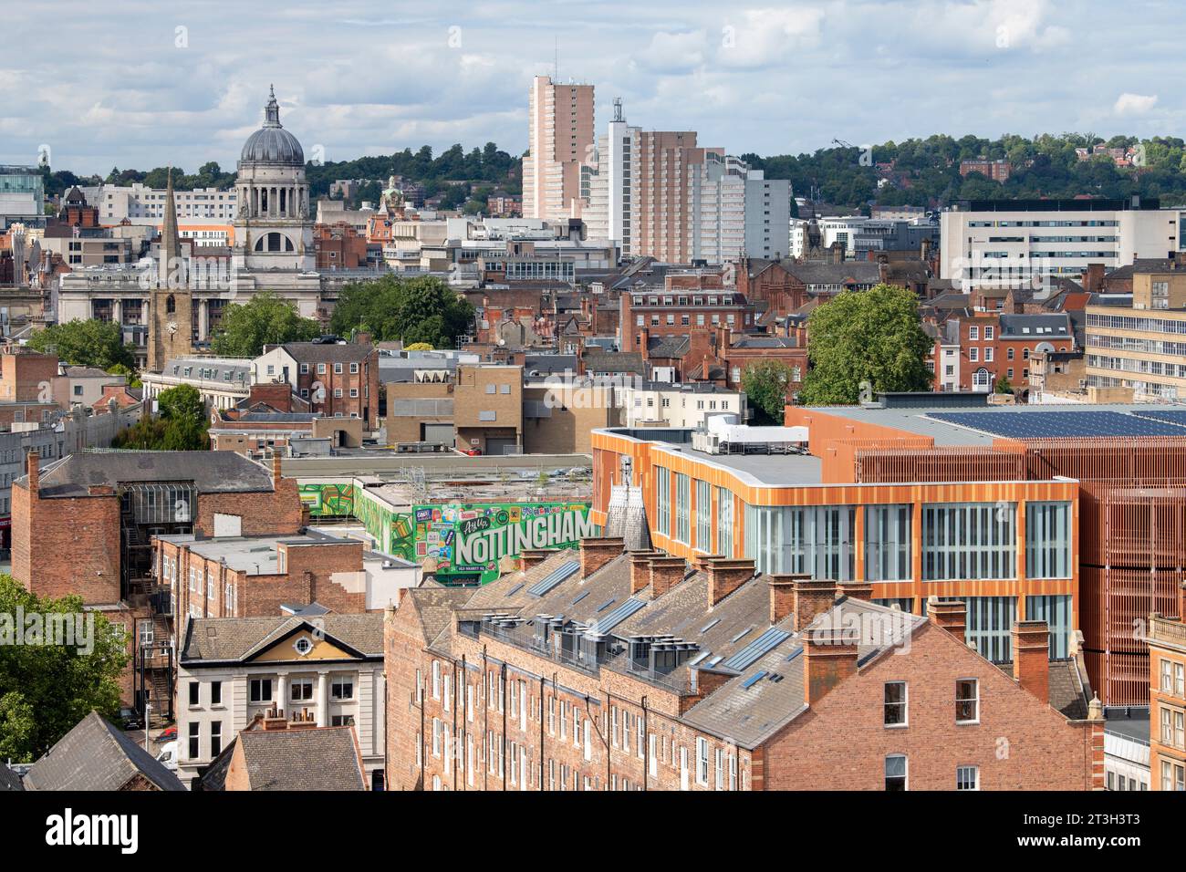 Train wide angle side view hi-res stock photography and images - Alamy