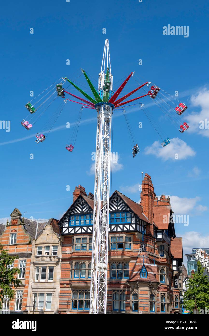 Sunny summer day at Nottingham Beach in the Market Square ...