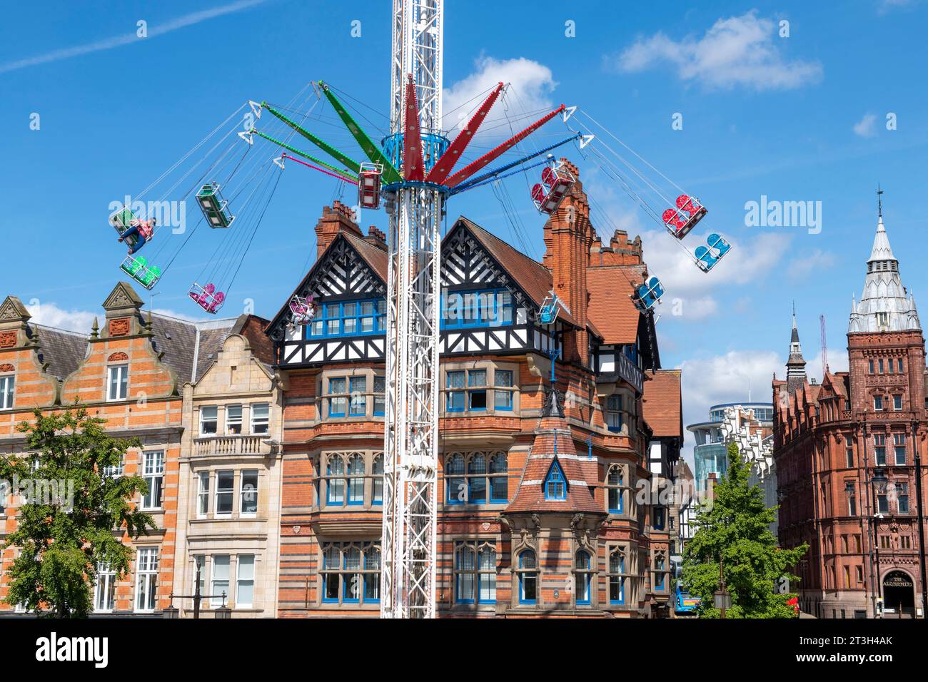 Sunny summer day at Nottingham Beach in the Market Square ...