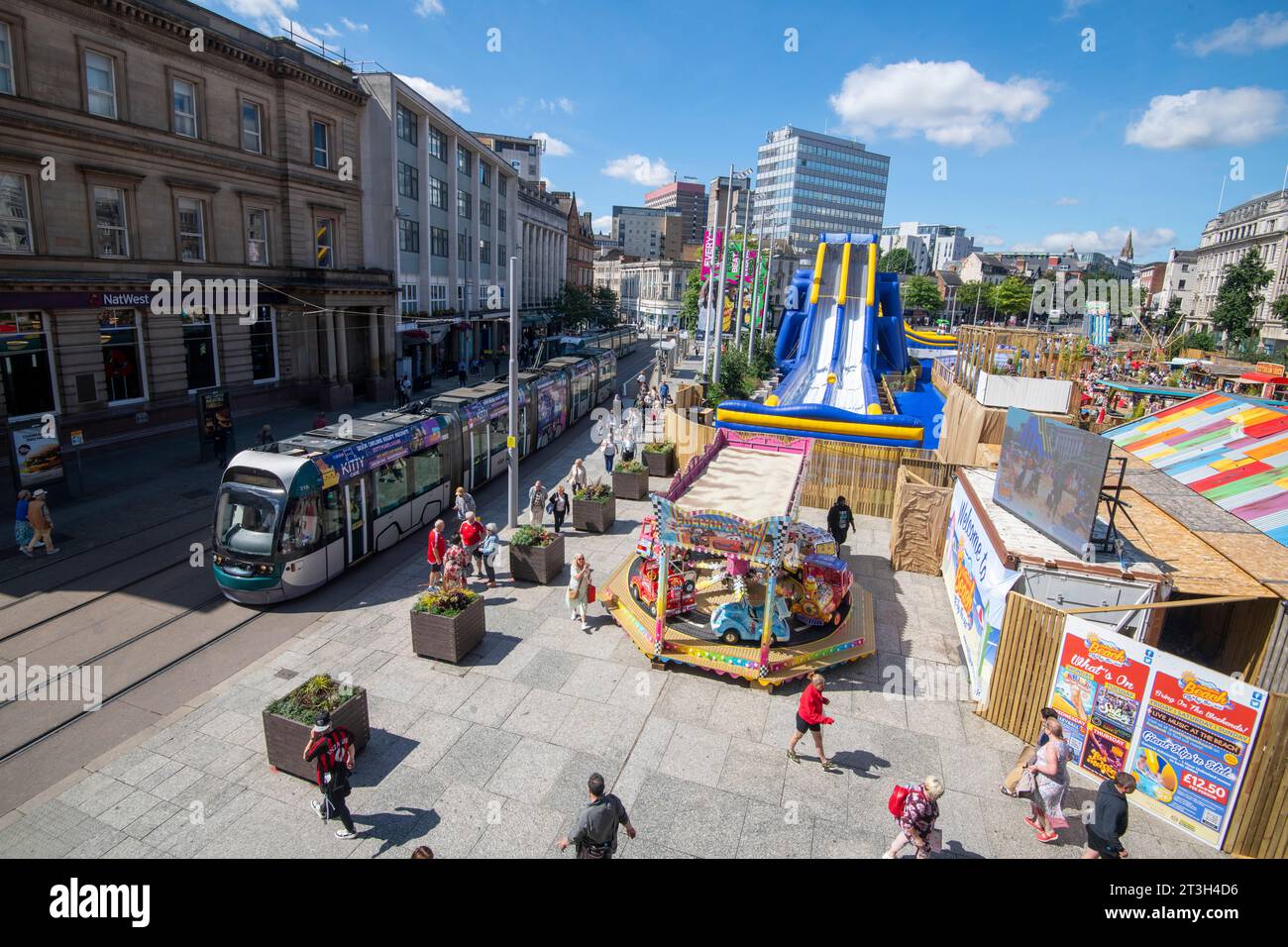 Sunny summer day at Nottingham Beach in the Market Square ...