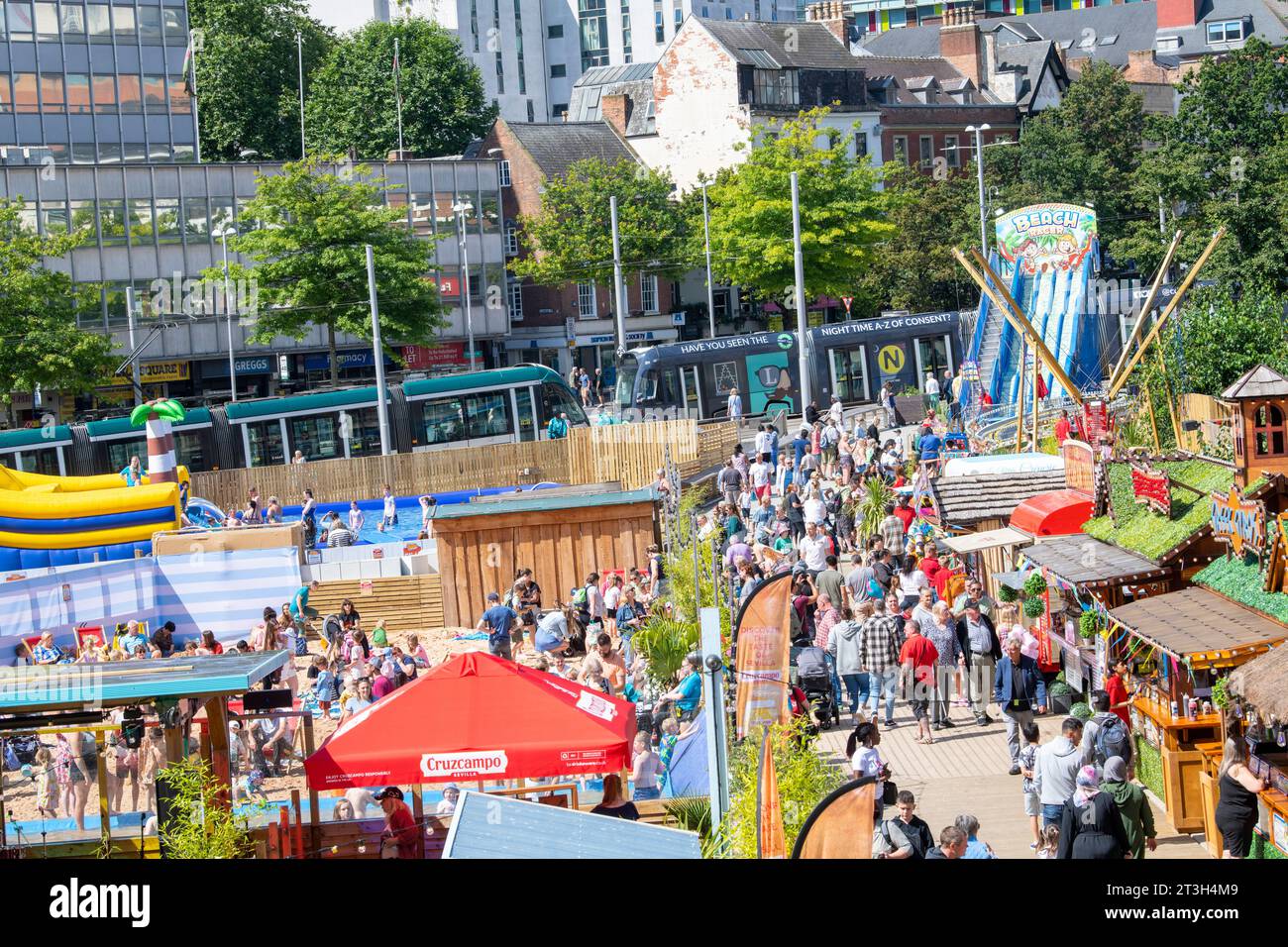 Sunny summer day at Nottingham Beach in the Market Square ...