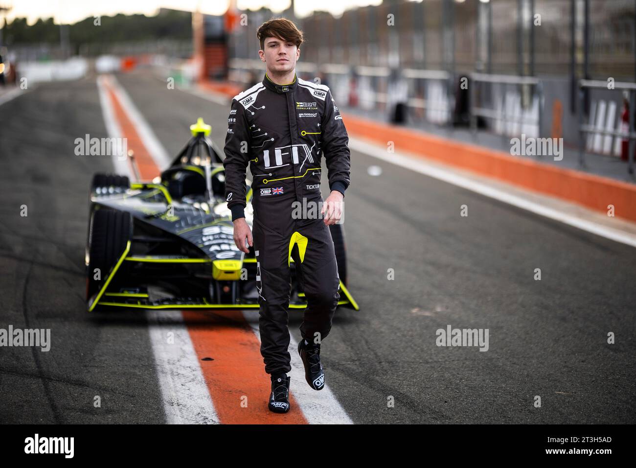 Valencia, Espagne. 25th Oct, 2023. TICKTUM Dan (gbr), ERT Formula E ...