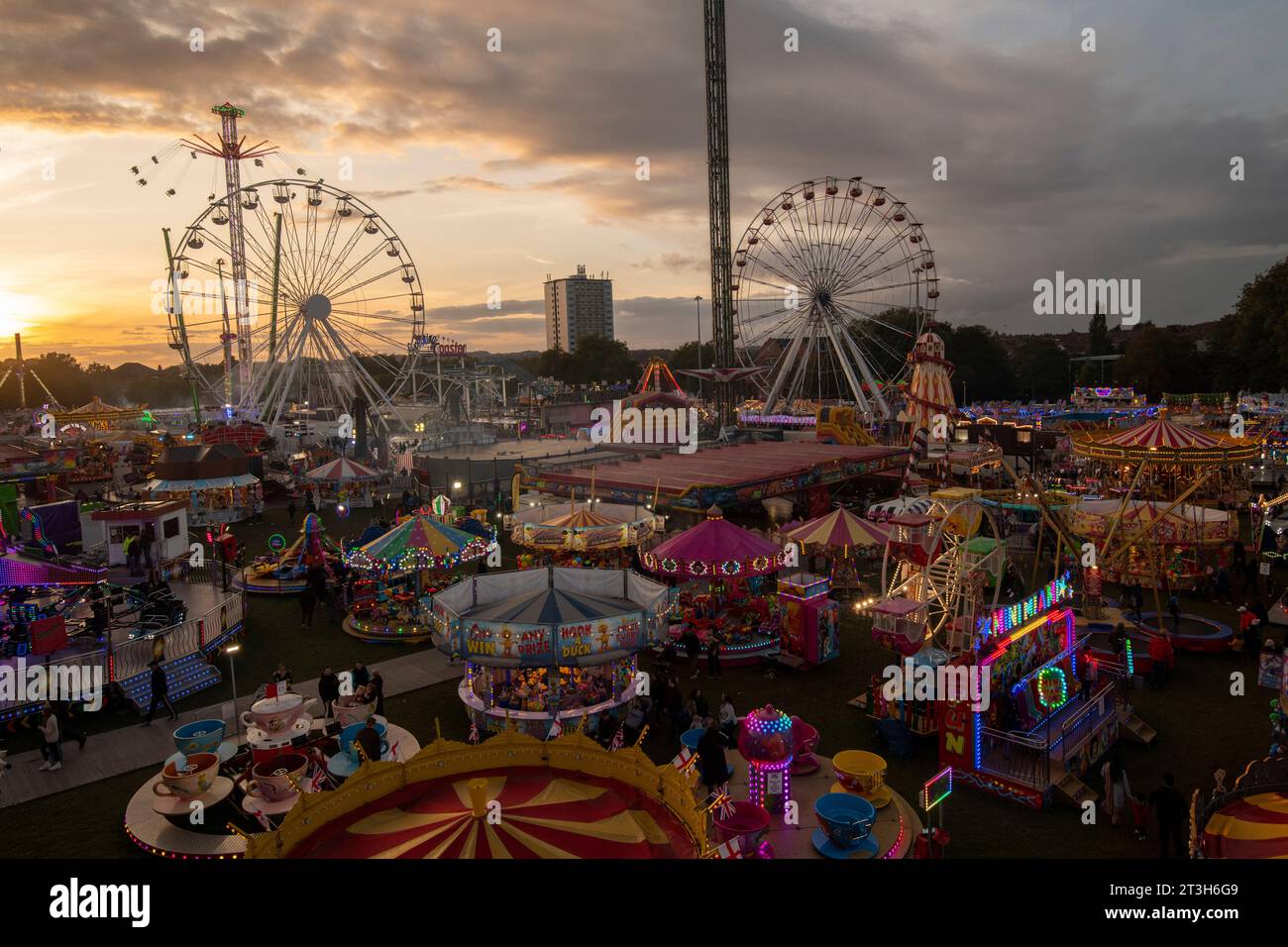 Sunset at Goose Fair, Nottingham Nottinghamshire England UK Stock Photo ...