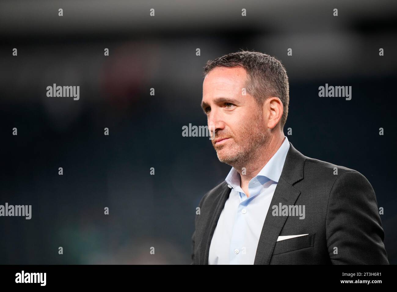Philadelphia Eagles' Howie Roseman walks the field before an NFL ...