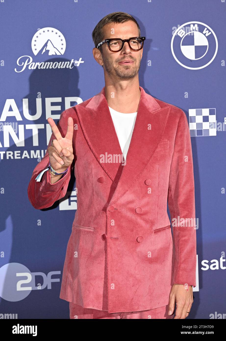 Munich, Germany. 25th Oct, 2023. Joko Winterscheidt, entertainer, comes ...
