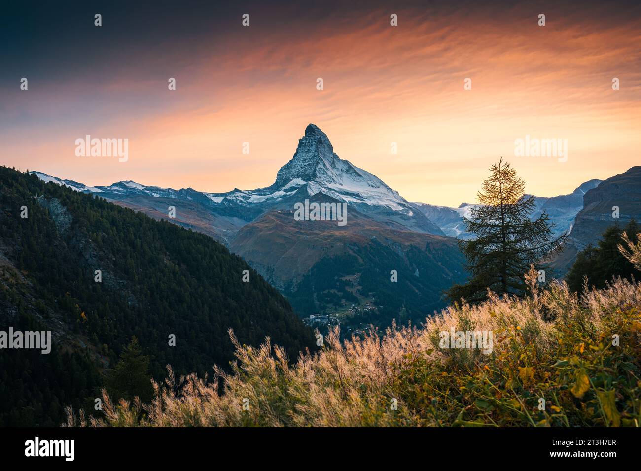 Beautiful golden sunset over Matterhorn, Swiss alps, Iconic mountain ...