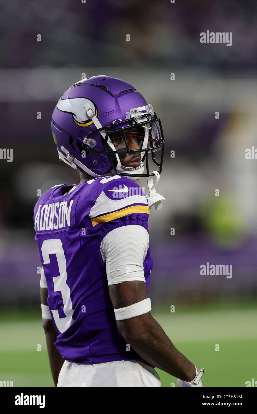 Minnesota Vikings wide receiver Jordan Addison (3) warms up before an ...