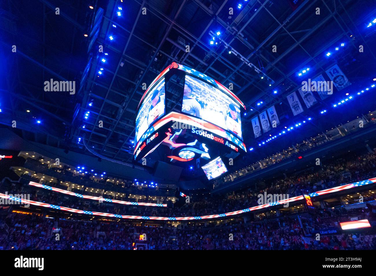 Toronto, Canada - December 07, 2022: Overall view of Scotiabank Arena ...
