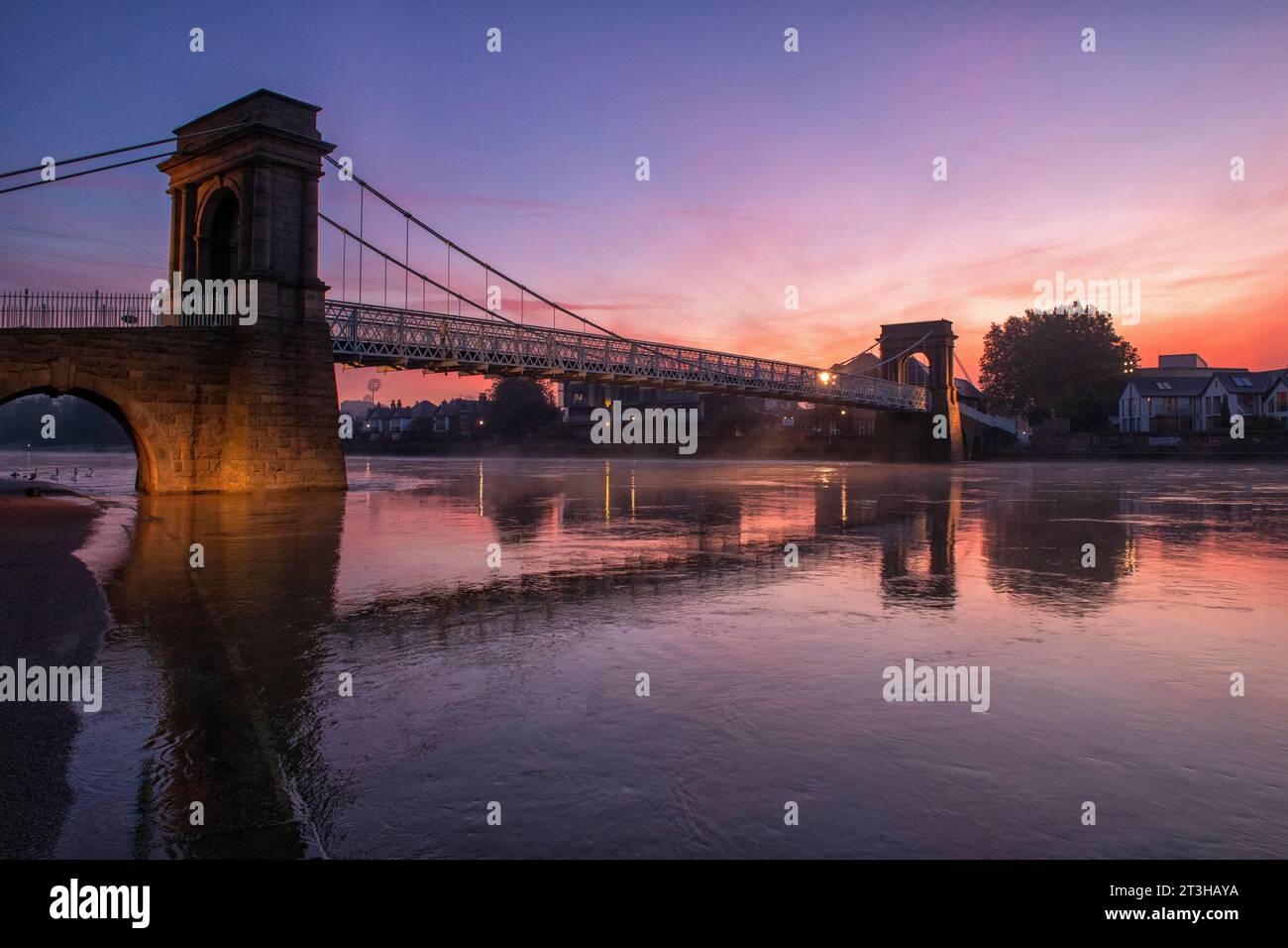 Sunrise at Wilford Suspension Bridge Victoria Embankment, Nottingham ...