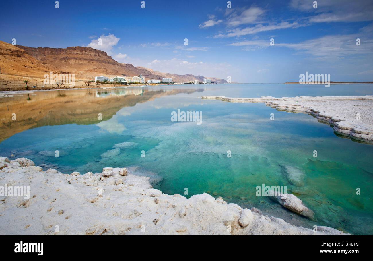 Israel dead sea salt deposits hi-res stock photography and images - Alamy