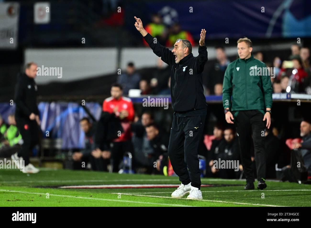 ROTTERDAM - SS Lazio coach Maurizio Sarri reacts during the UEFA ...