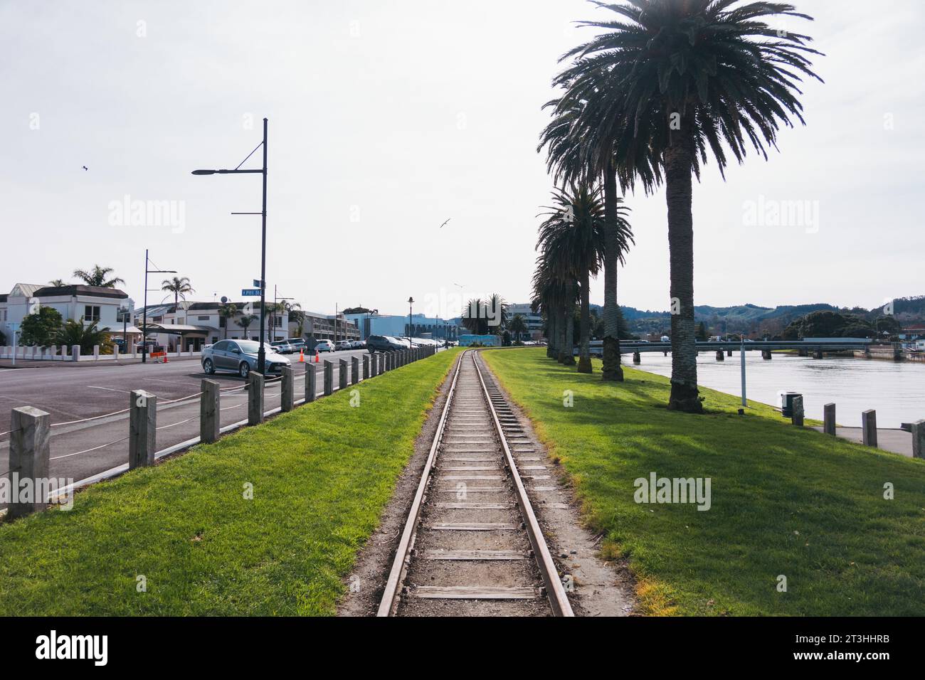 Disused railway tracks hi-res stock photography and images - Alamy