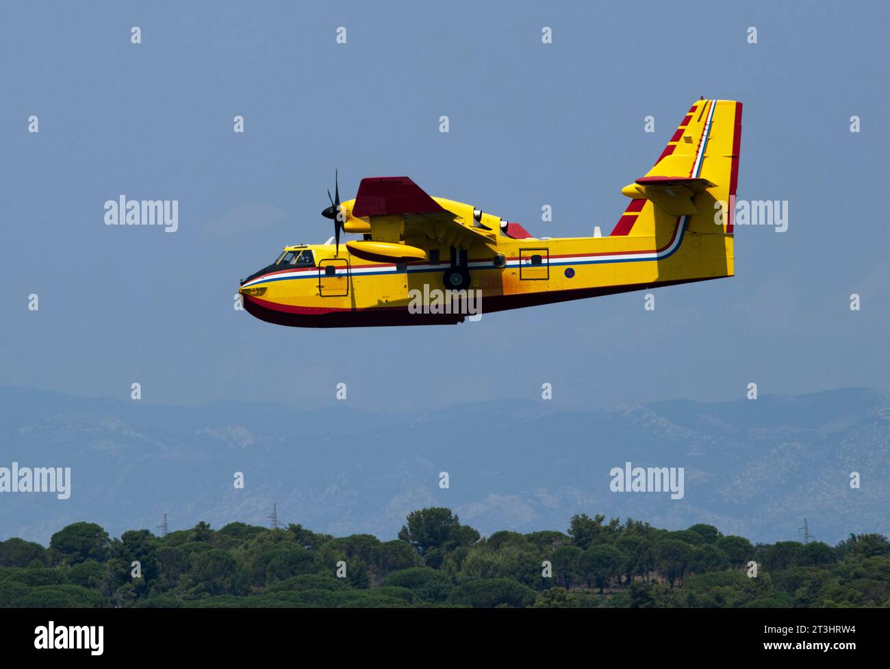 Firefighter roof hi-res stock photography and images - Alamy