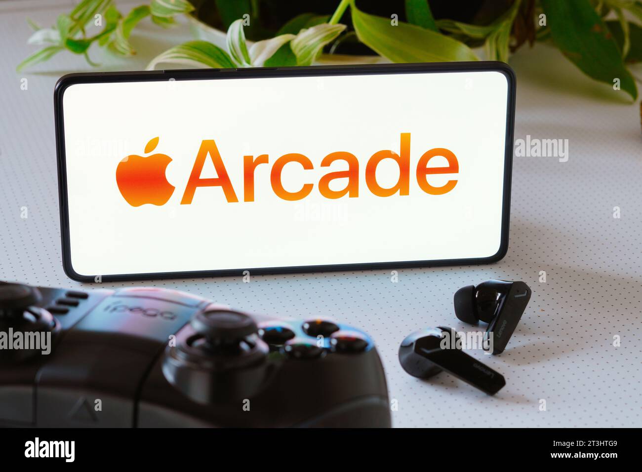 Apple arcade logo hi-res stock photography and images - Alamy