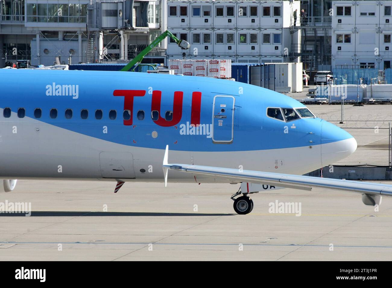 Tui 2023 hi-res stock photography and images - Alamy
