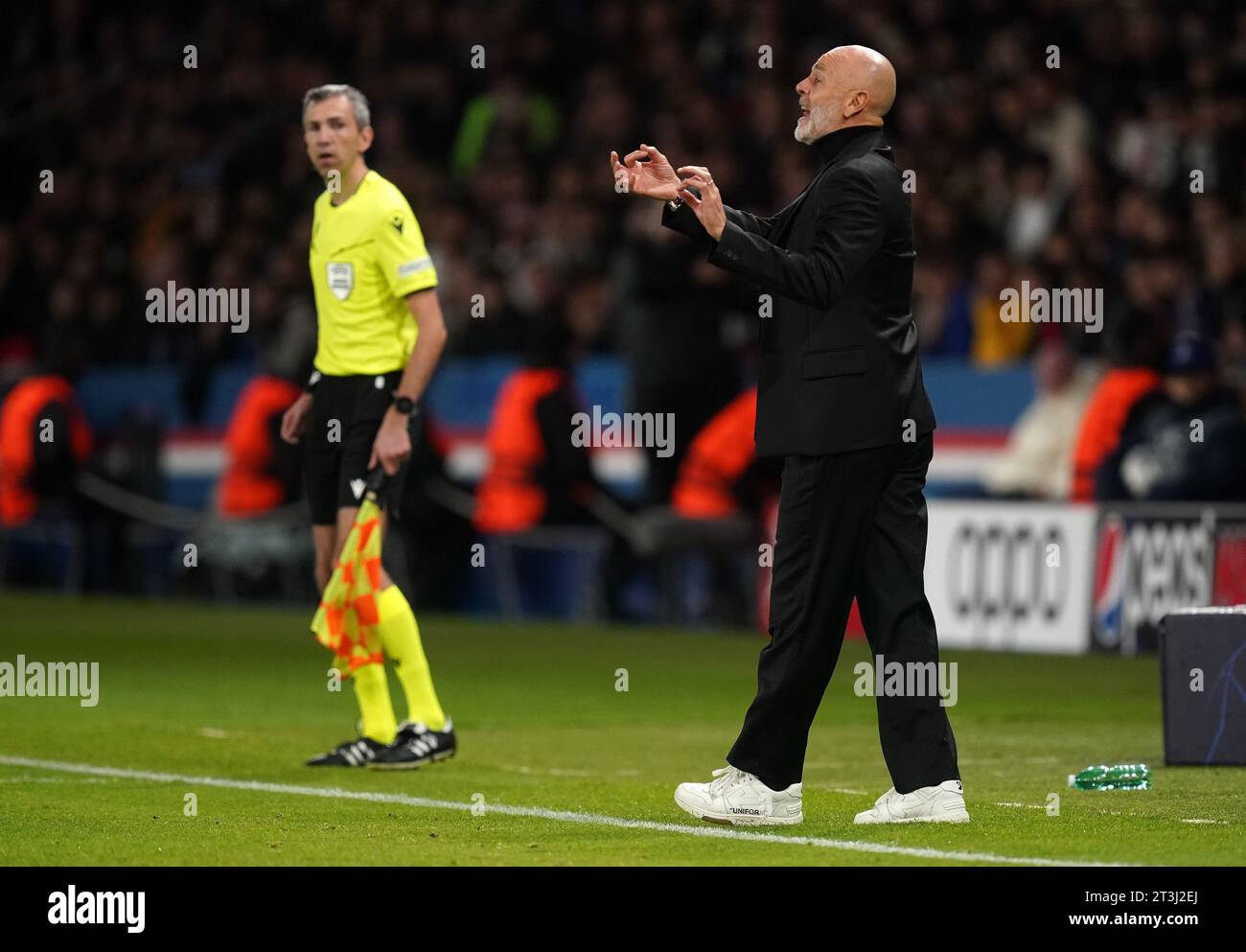 AC Milan manager Stefano Pioli gestures on the touchline during the ...
