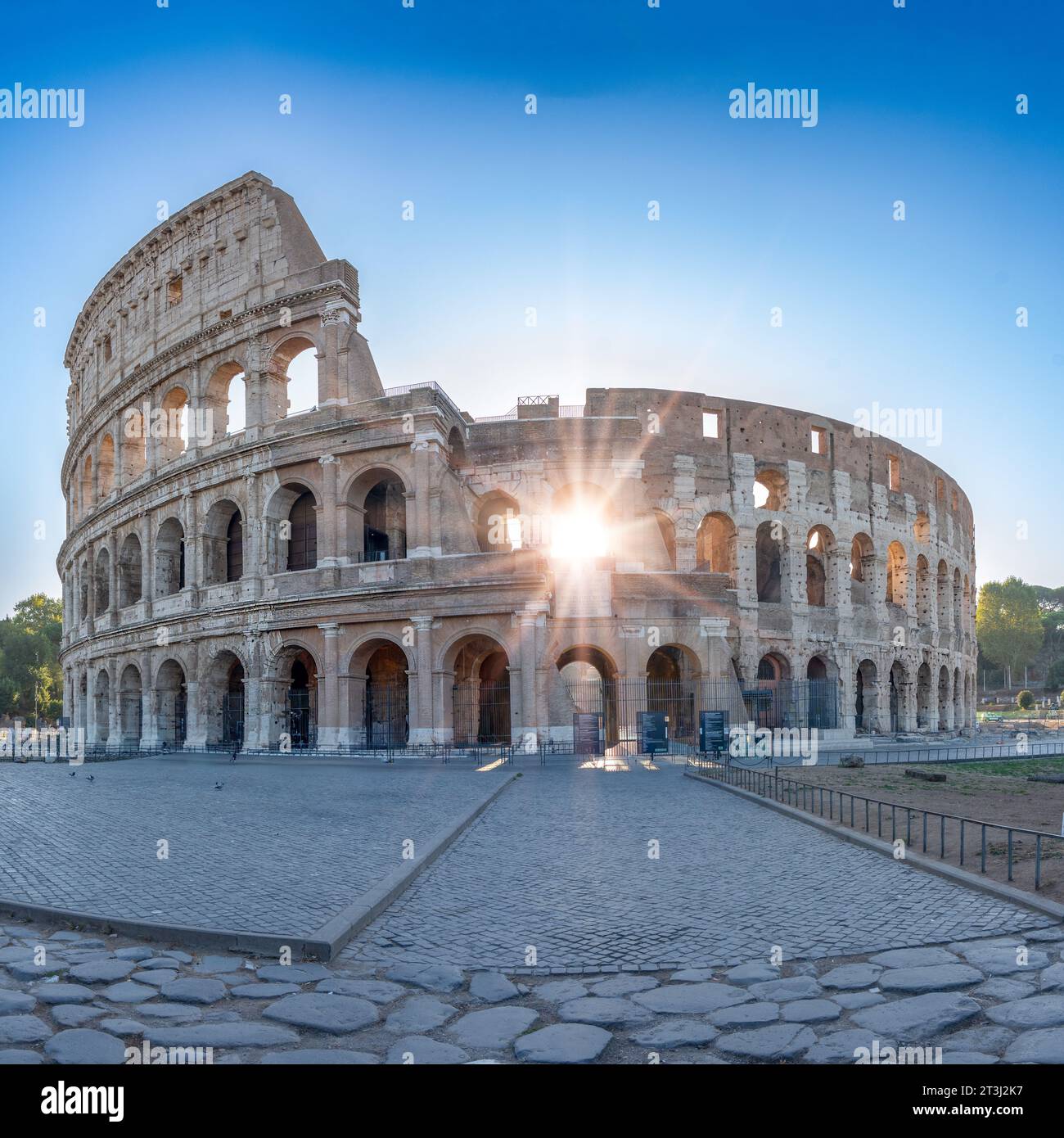 Rome skyline sunrise hi-res stock photography and images - Alamy