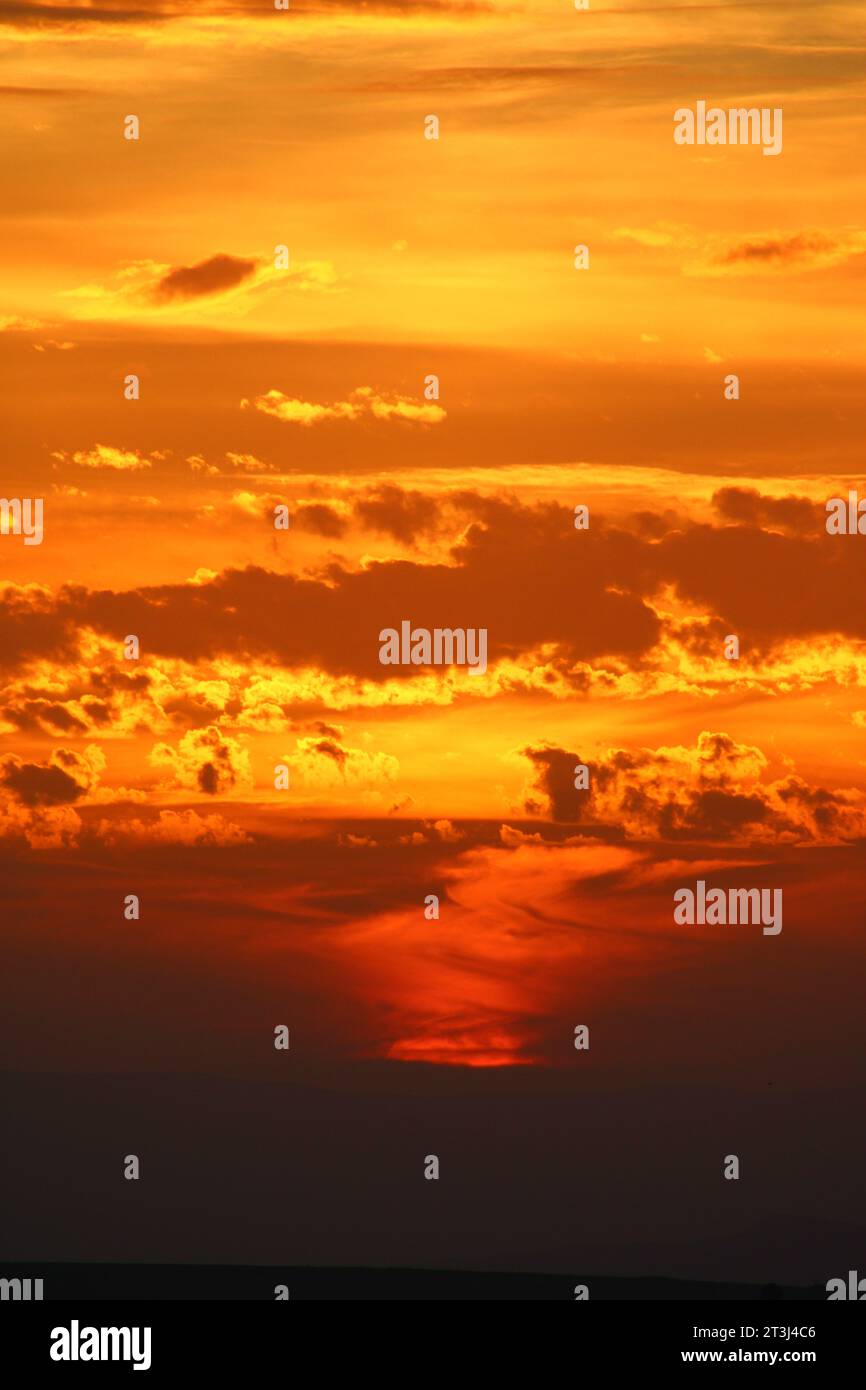 Sunrise fog and incredible atmosphere hi-res stock photography and ...