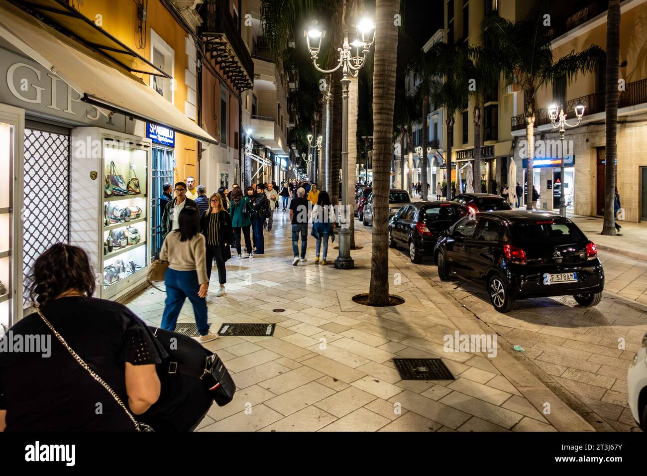 Night walking street lights hi-res stock photography and images - Alamy