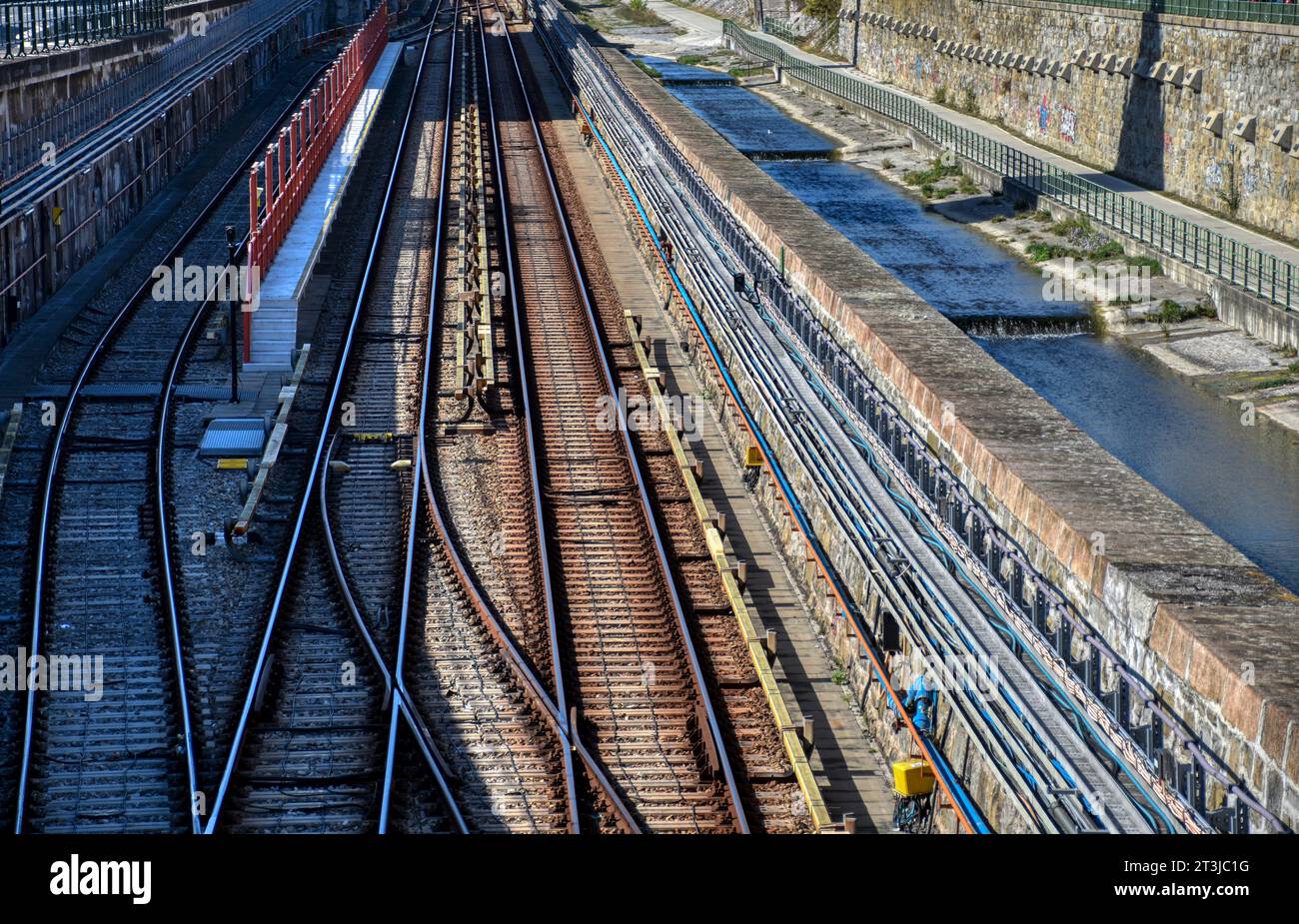 Wien, U-Bahn, Hietzing, Wienfluss, Flussbett, Wasser, begradigt ...