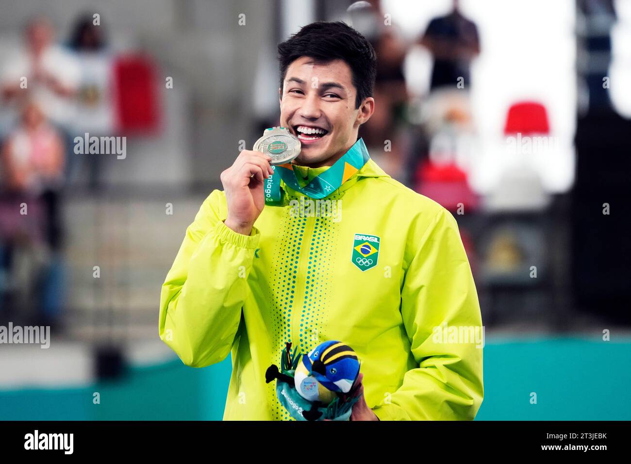 Brazil's Arthur Mariano bites into his men's gymnastics vault exercise ...