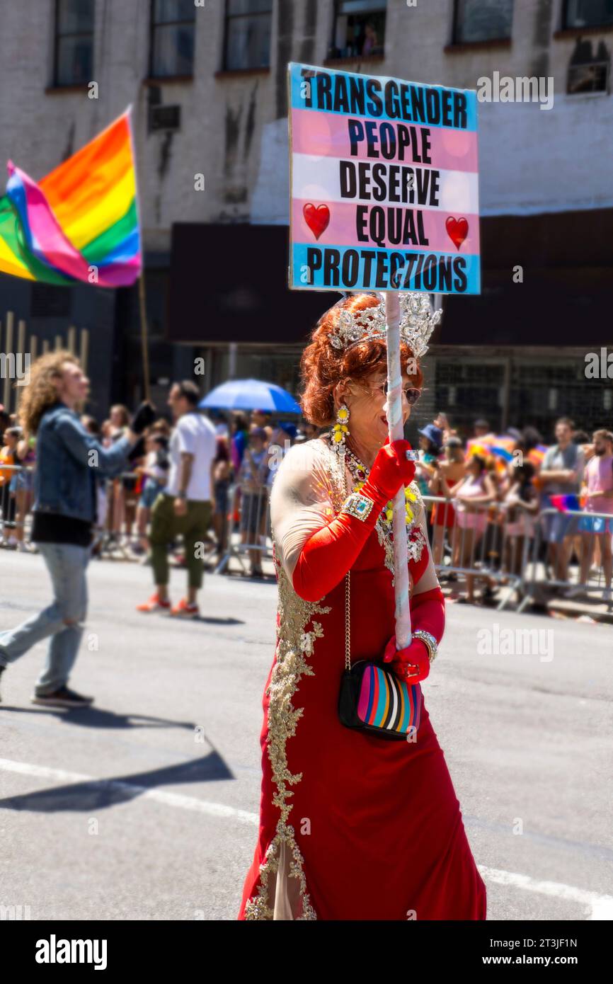 Transgender people hi-res stock photography and images - Alamy