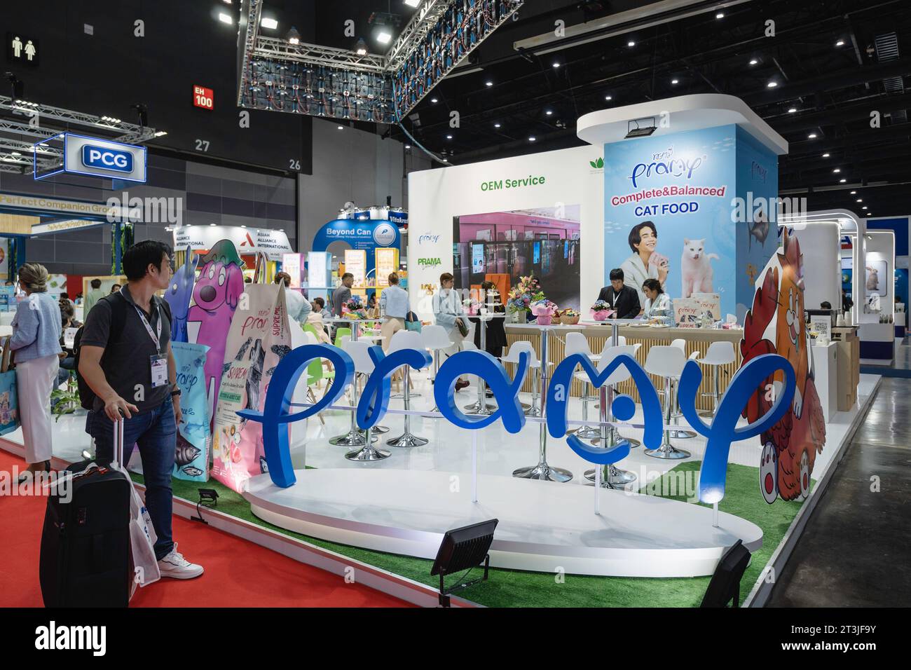 Bangkok, Thailand. 25th Oct, 2023. A booth of Pramy cat food is seen at ...