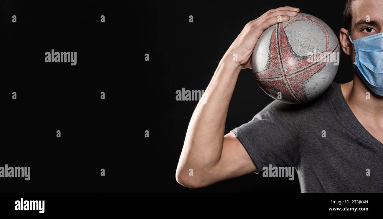 Face mask and rugby hi-res stock photography and images - Alamy