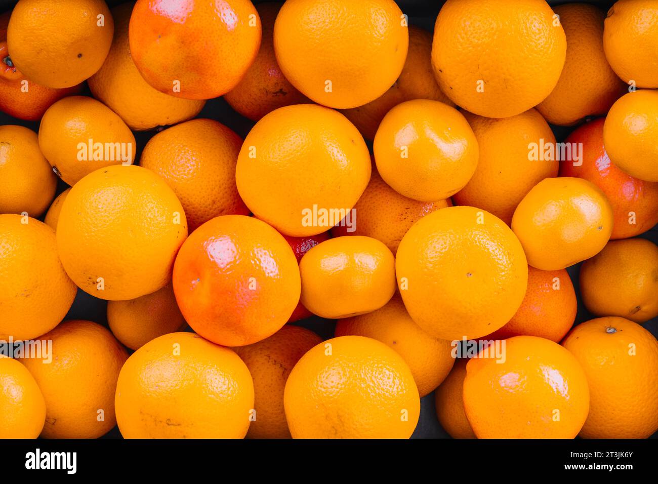 Divided oranges citrus fruit hi-res stock photography and images - Alamy