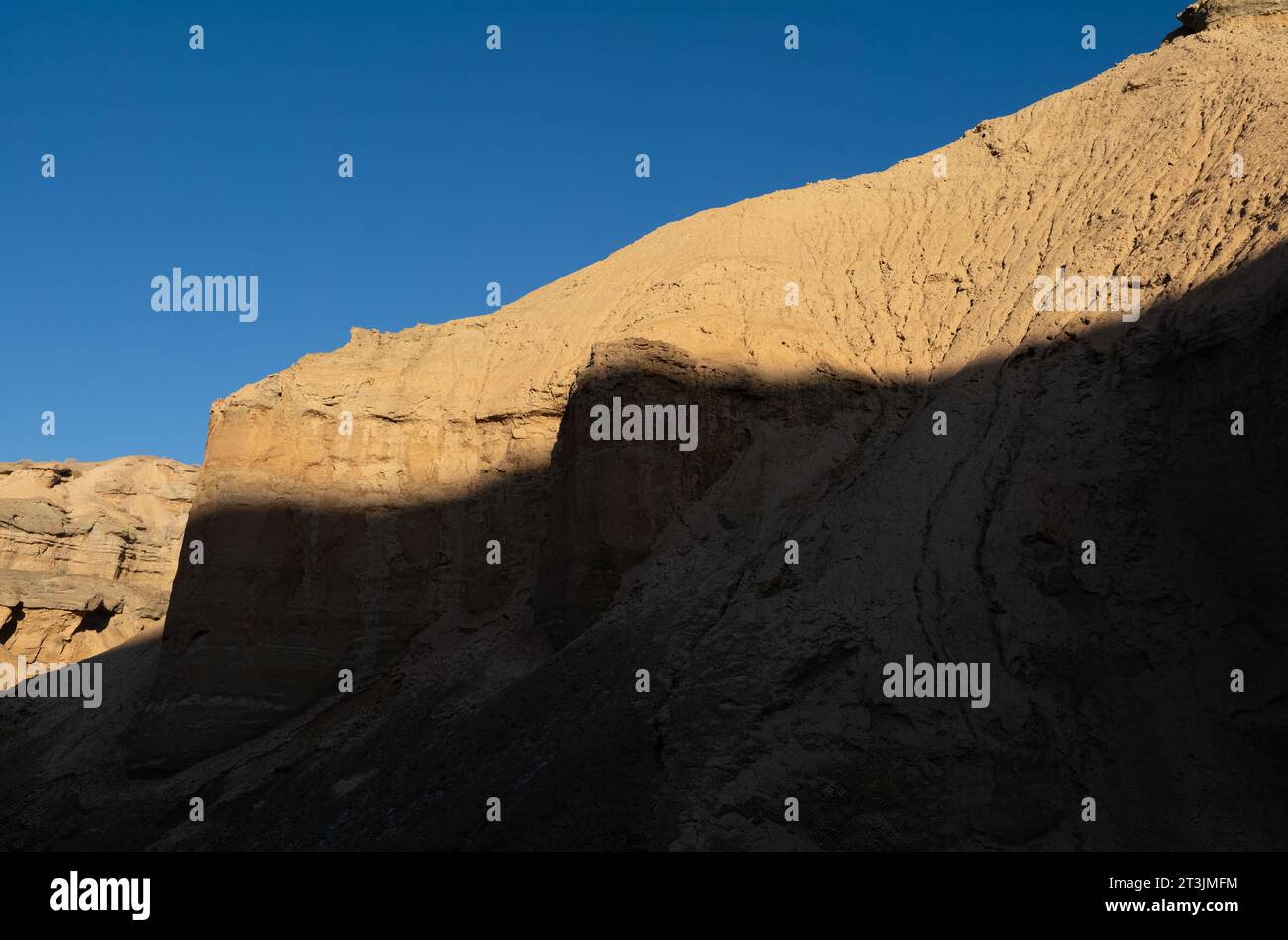 Landform contrast hi-res stock photography and images - Alamy