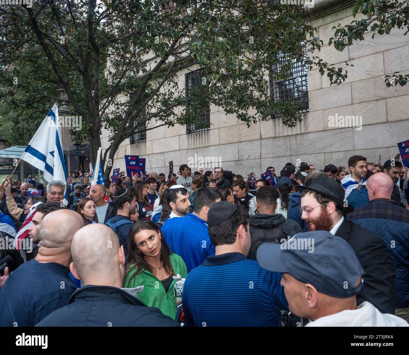 New York, NY, USA. 25th Oct, 2023. People participate in an End Jew ...