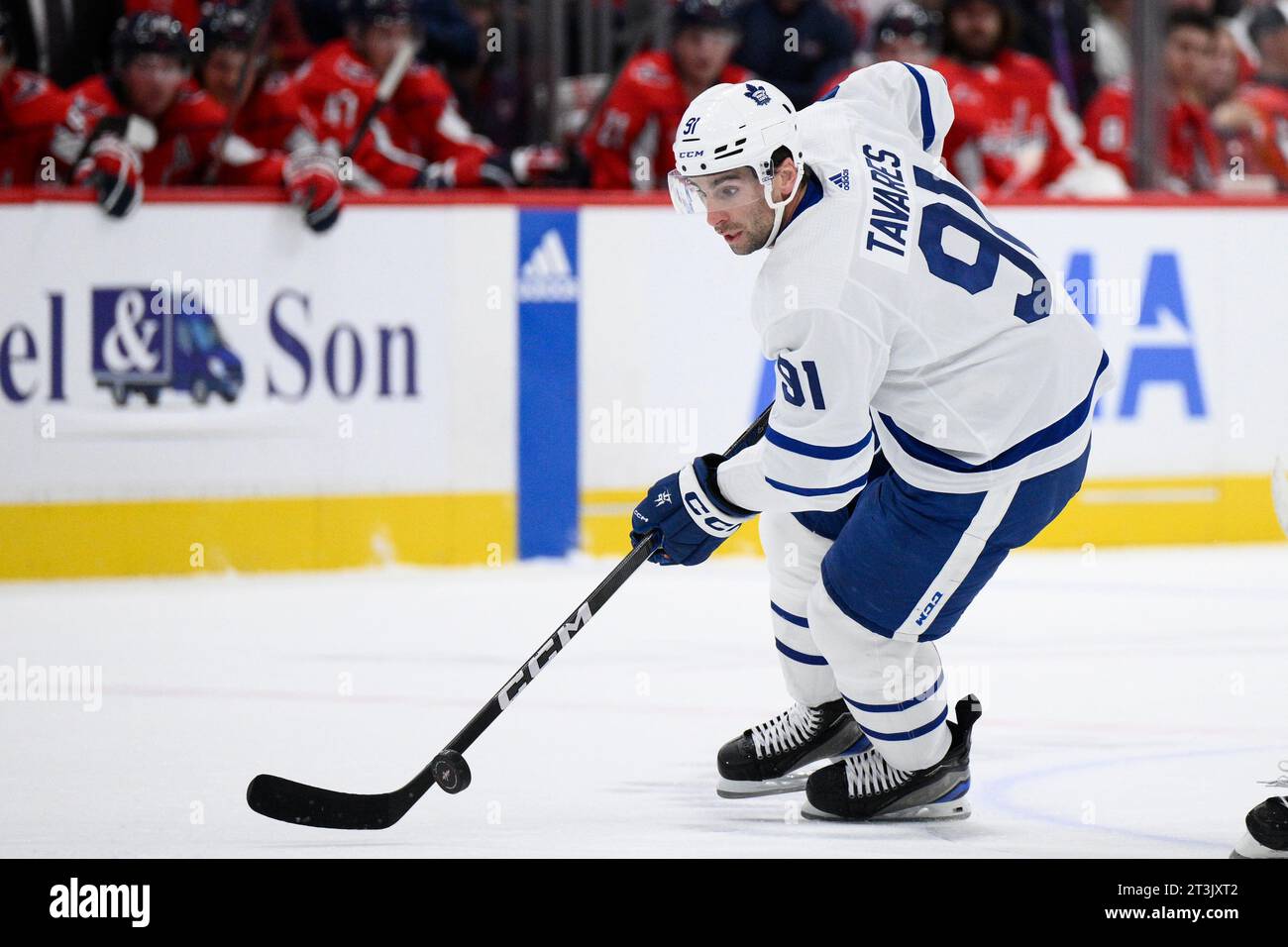 Toronto Maple Leafs center John Tavares (91) in action during the ...